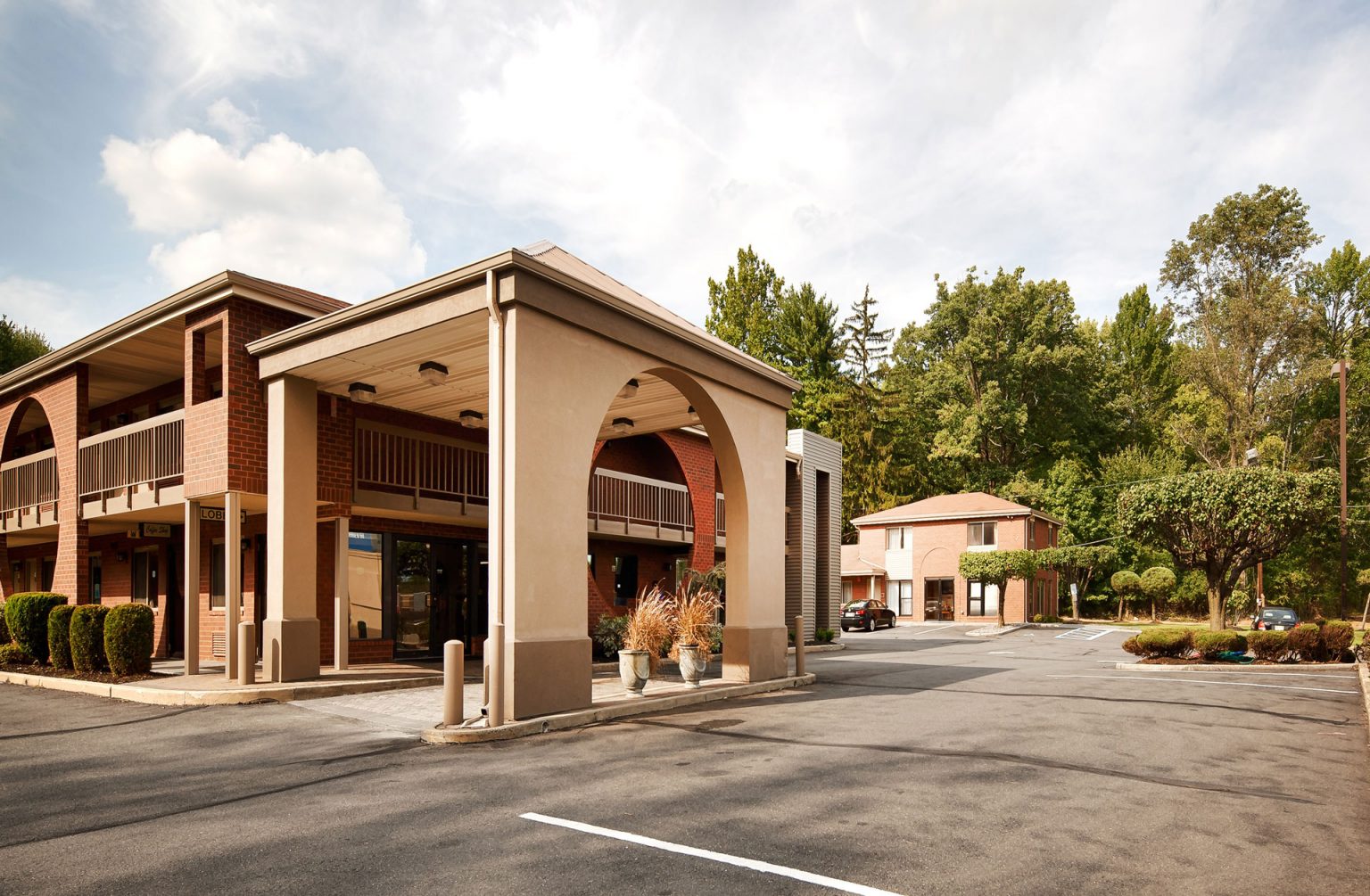 MHO Inn & Suites – MHO Hotels